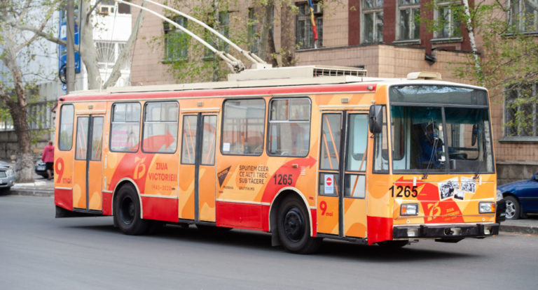 Ion Ceban despre „troleibuzul victoriei”: Ce propagandă se poate vedea ...