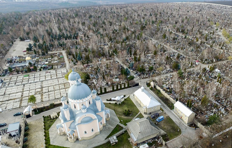 Primăria Chișinău: Accesul automobilelor pe teritoriul cimitirelor din ...